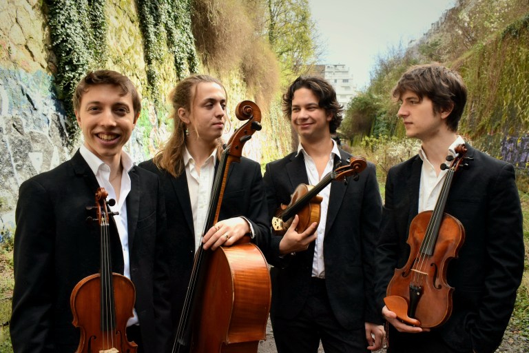 Quatuor Hermione – Les Homards InDoSiles